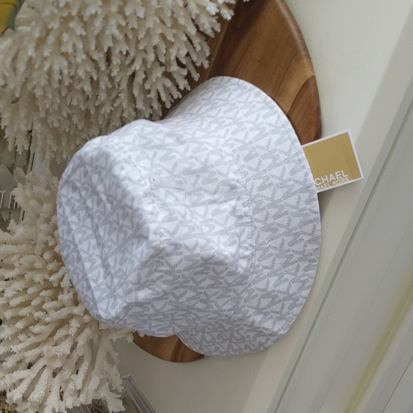 Michael Kors | Accessories | Michael Kors Nwt Bucket Hat You W Tag ...